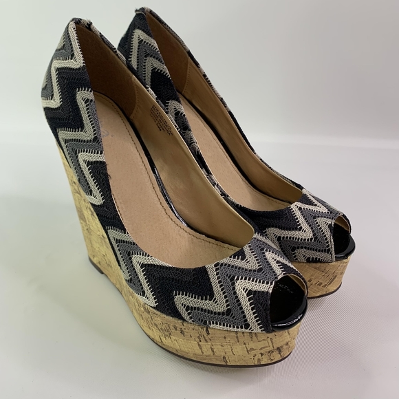 Diba | Shoes | Diba Womens Cork Wedges Black White Gray Wave Car Laa ...